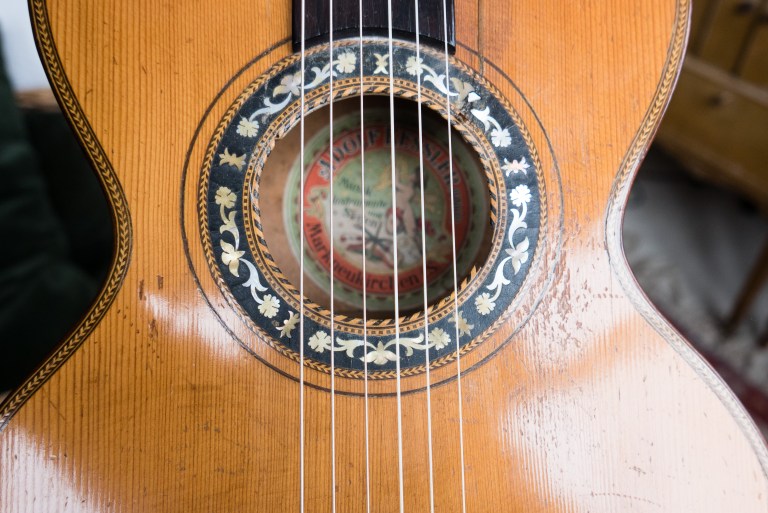 Finely Strung | A diary about making stringed musical instruments